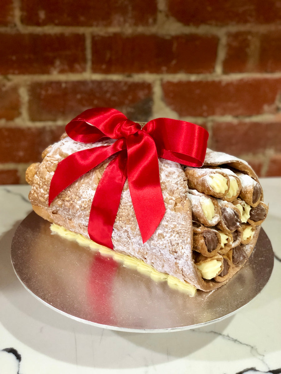 Giant Cannoli – Pelligra Cakes